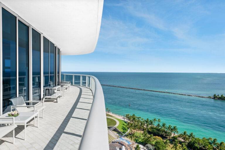 Understand the Pros and Cons of Buying a Condo Before You Decide Which ...